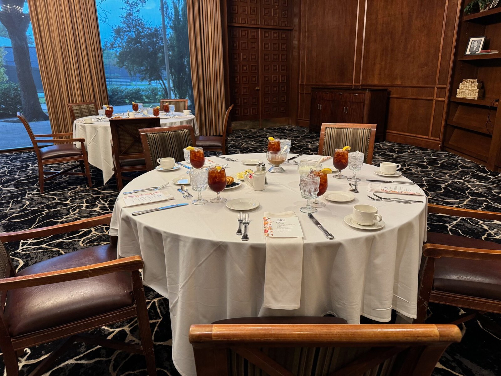 Mastering Tabletop Manners - Elite Cotillion & Etiquette